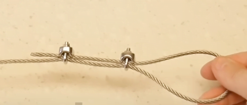 Serre-câble inox : choisir le bon modèle pour une corde à linge